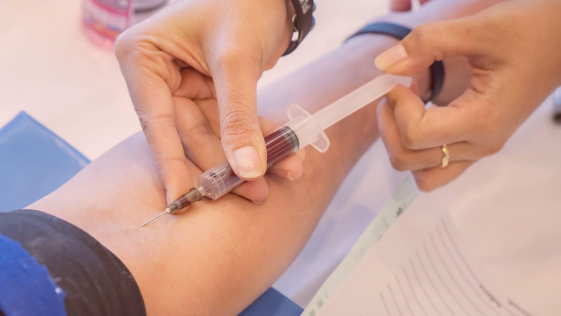 LabQom - Integrating Diagnostics Solutions Provider in Asia